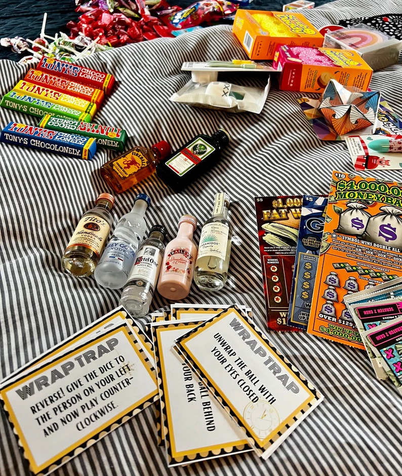 Saran Wrap wrap Trap Card Set New Year's Eve - Etsy