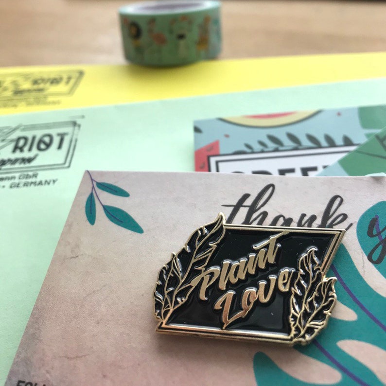 Plant Love Emaille Pin Plant Love Pin Weichemaille Pin Gold Anstecker ...