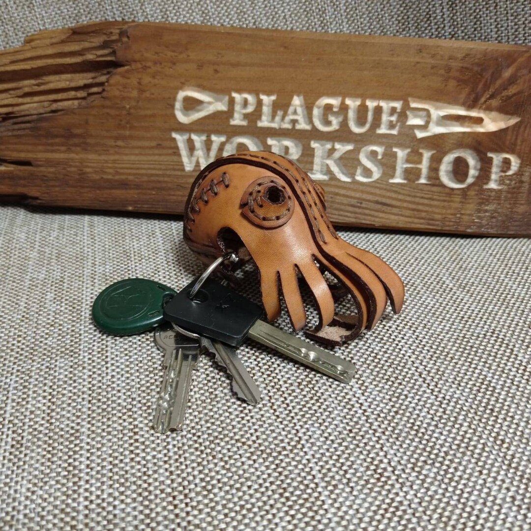 Cthulhu Keychain - Etsy