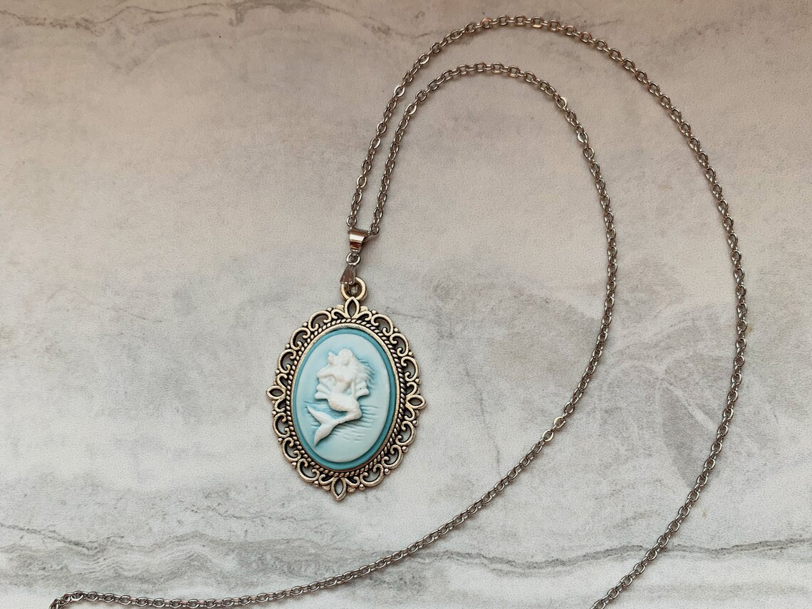 Mermaid Necklace for the Mermaid Aesthetic White on Blue | Etsy