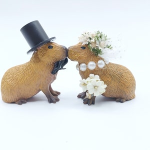 Capybara Wedding Cake Topper Wedding Cake Wedding Decoration Cake ...