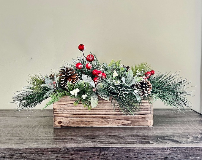Rustic Winter Centerpiece Christmas Arrangement, Traditional Christmas ...