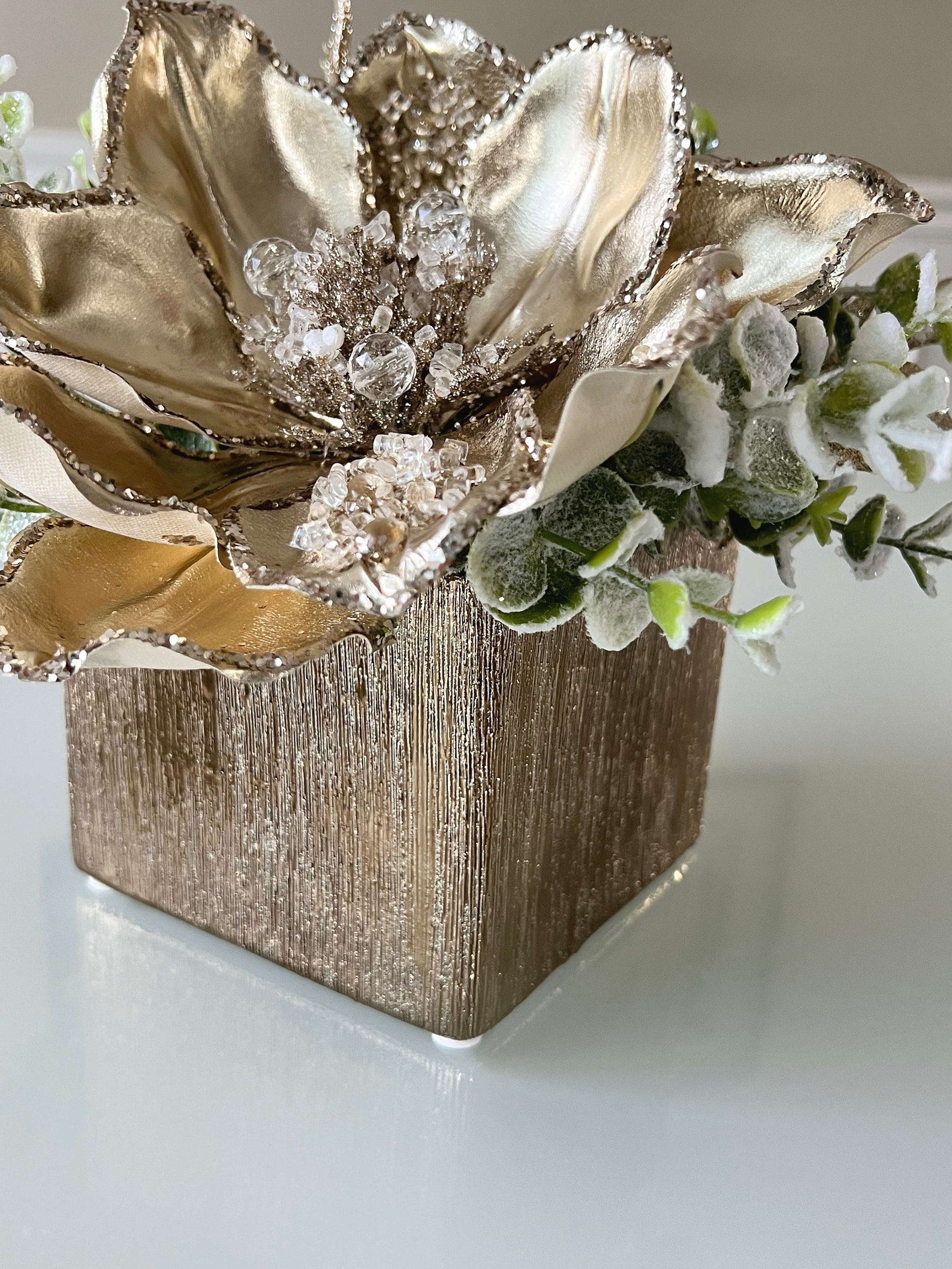 Christmas Gold Table Centerpiece, Modern Gold Decor - Etsy