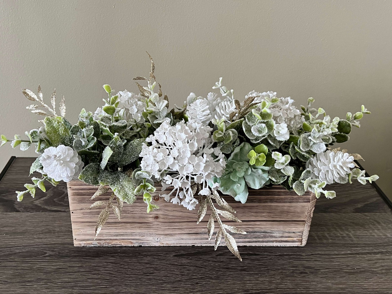 Rustic Winter Centerpiece Christmas Arrangement in Wood Box - Etsy