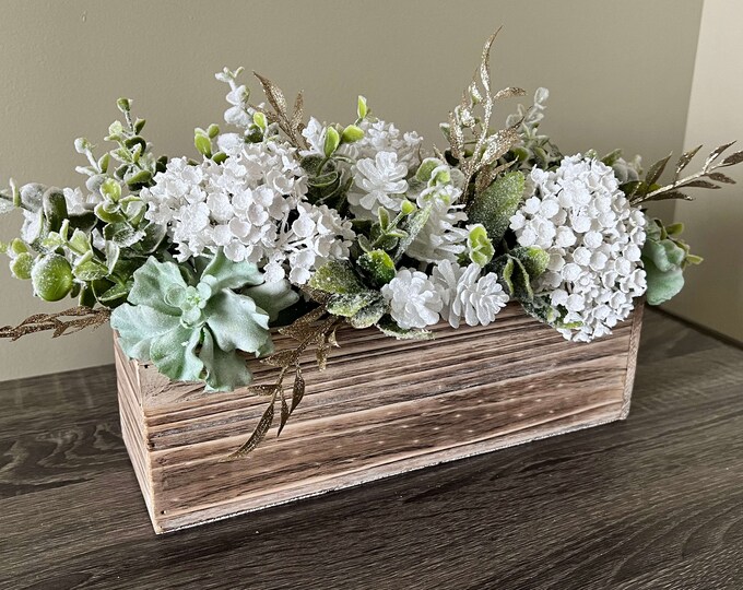 Rustic Winter Centerpiece Christmas Arrangement in Wood Box - Etsy