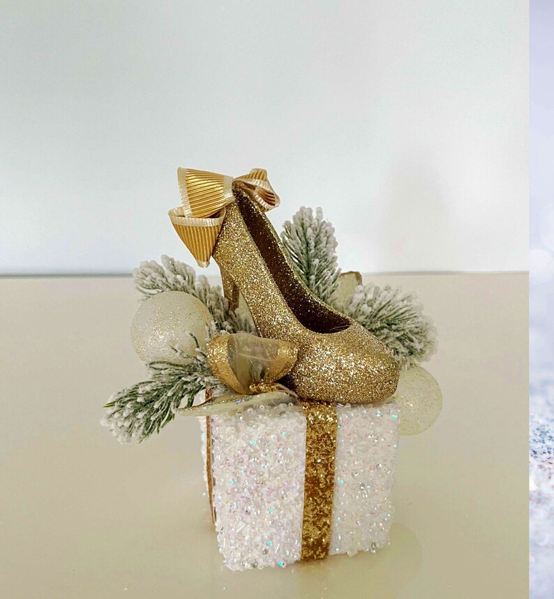 Christmas Gold High Heels Ornament, Fashion Decor, Shoe Ornaments ...