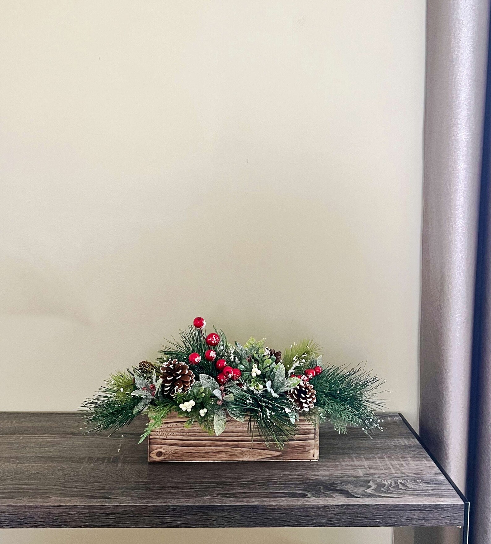 Rustic Winter Centerpiece Christmas Arrangement, Traditional Christmas ...