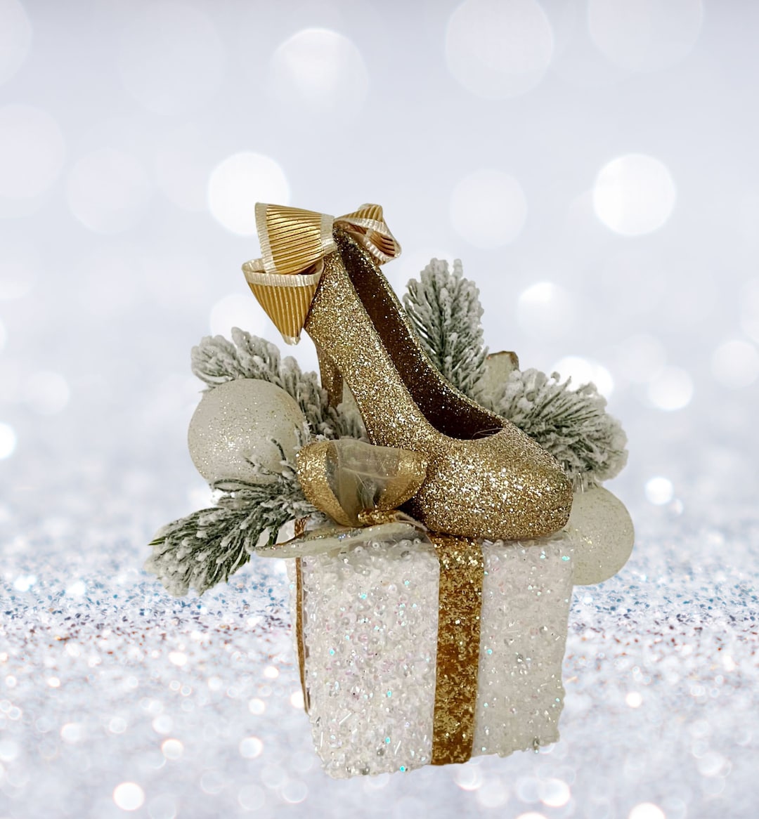 Christmas Gold High Heels Ornament, Fashion Decor, Shoe Ornaments ...
