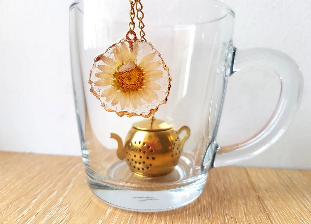 Tea Infuser With Real Daisy Flower in Resin Pendant With Gold Rim for ...