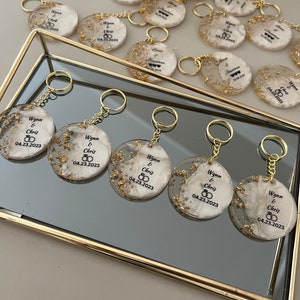 Personalized Round Keychain Favors: Wedding, Shower, Party Gifts - Etsy