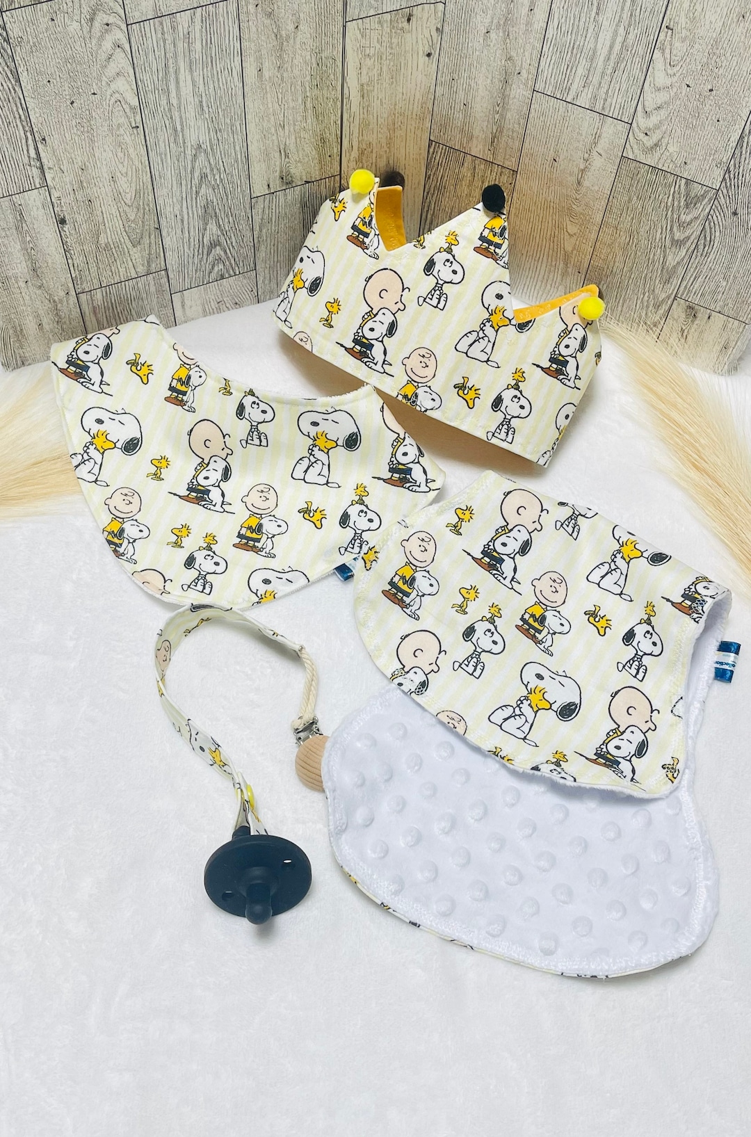 Snoopy Baby Gifts,baby Set,pacifier Holder,snoopy Bib,newborn Gift,baby ...
