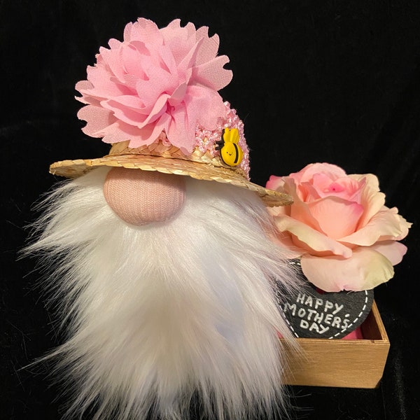 Mother Day Gnome - Etsy