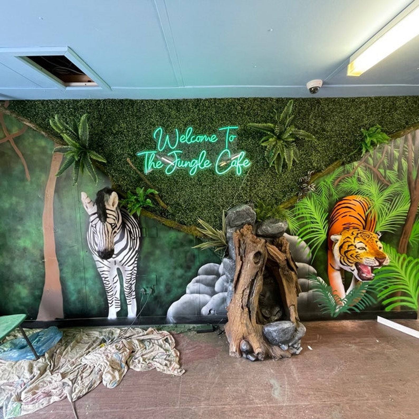 Welcome to the Jungle Neon Sign Custom Wall Decor Neon Lights - Etsy