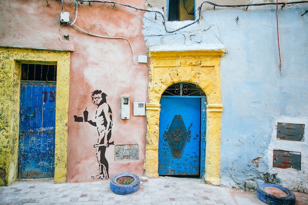 The Fast Food Caveman Stencil, Banksy Artwork, Urban Art, Spray Paint ...