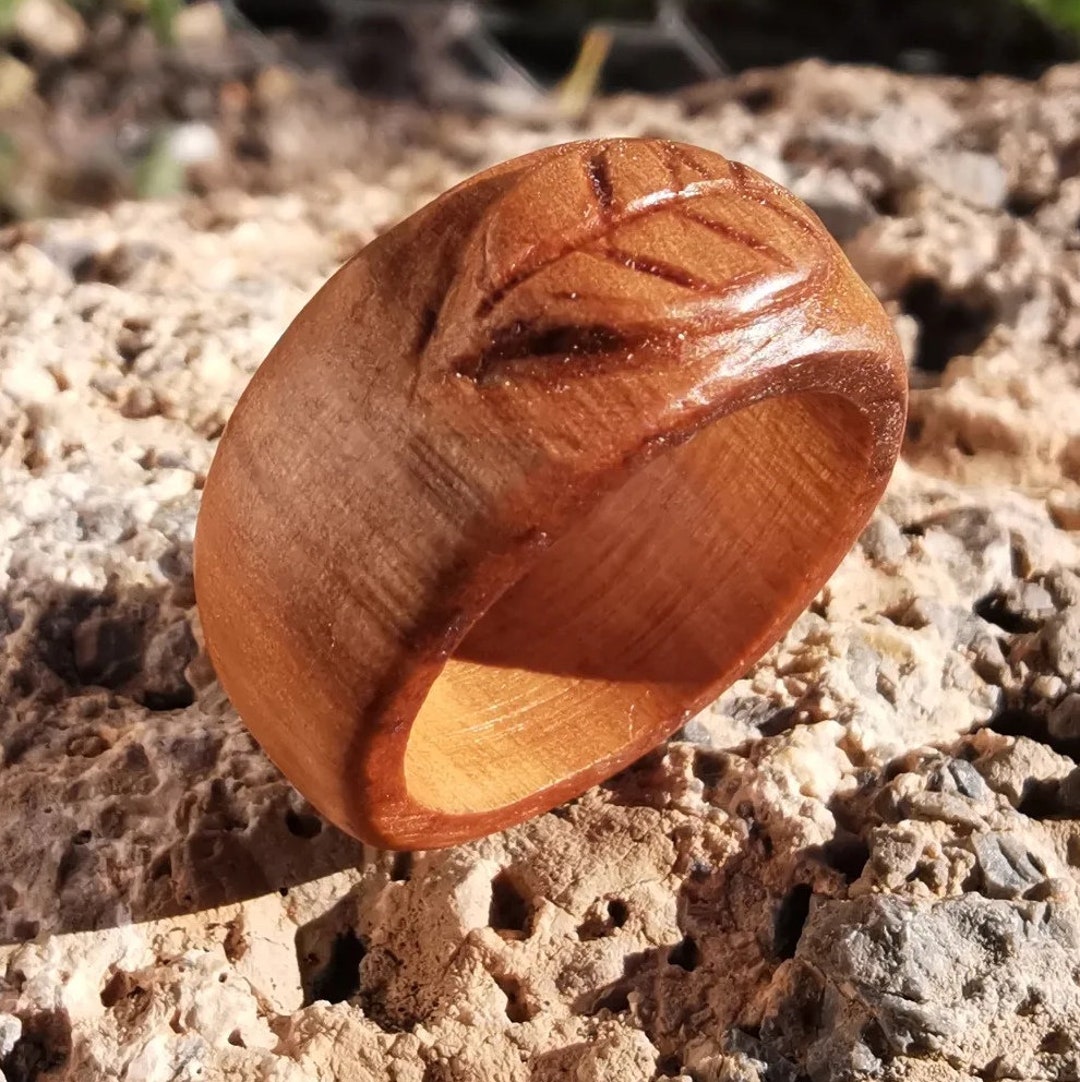 Hand Carved Eucalyptus Wood Ring With Leaf Design - Etsy