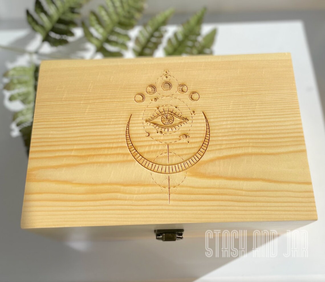 Moon Goddess Smoke Box Moon and Eye Design Ritual Stash Box - Etsy