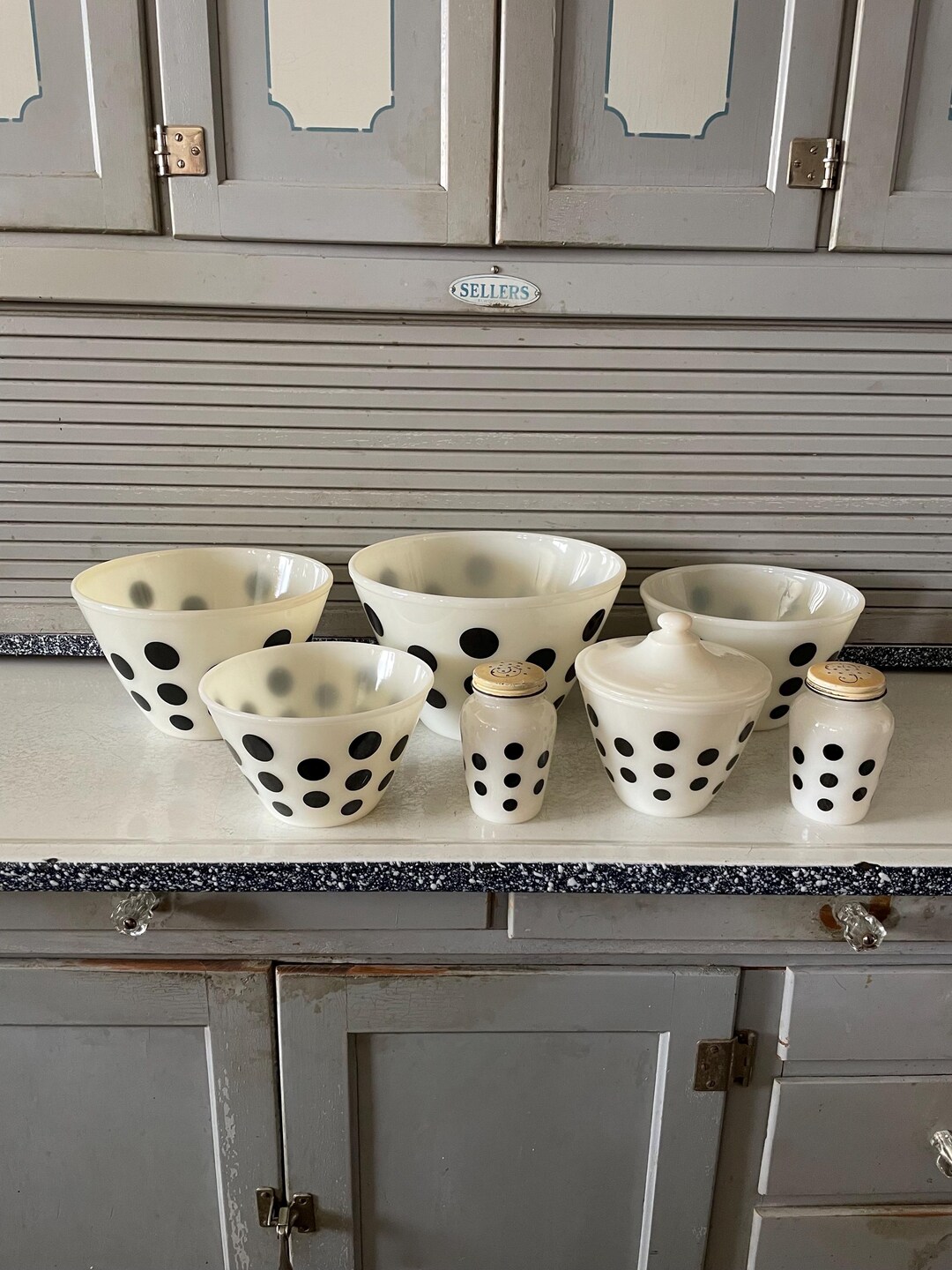 Vintage FIRE-KING "splash-proof" Mixing Bowls and Matching Range Set ...