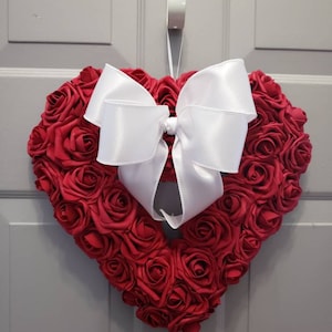 Red Heart Rose Wreath. Red Rose Wall Decor. Spring Door Wreath ...