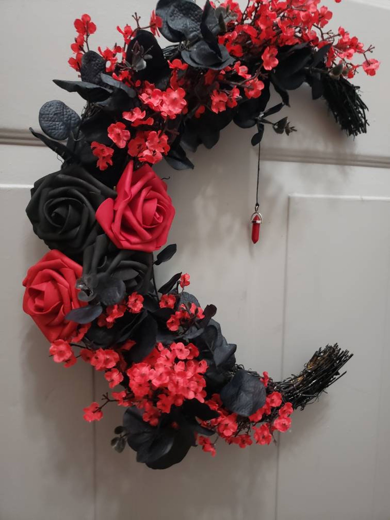 Red and Black Moon Wreath. Gothic Moon Decor. Witchy Door - Etsy