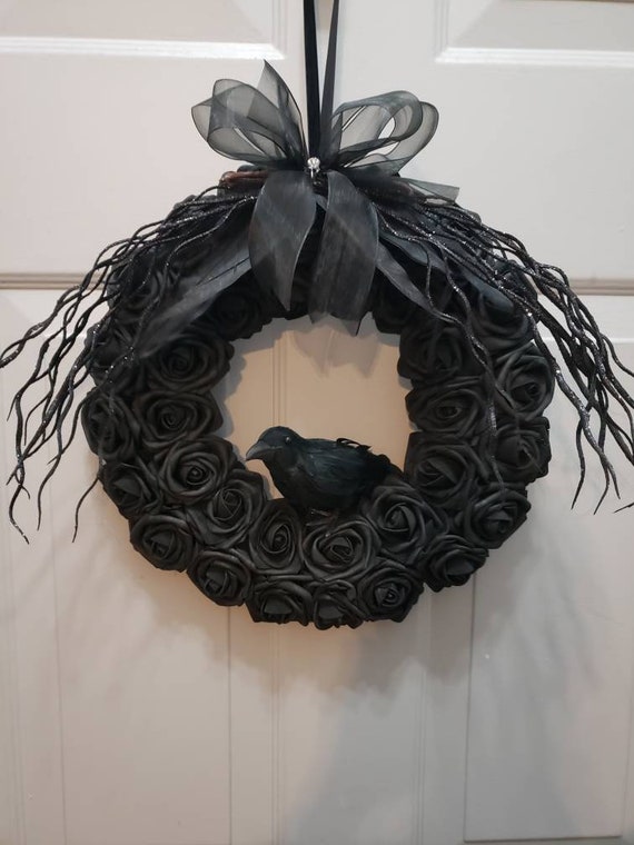Raven Wreath. Gothic Black Rose Wreath. Raven Wall Decor. - Etsy