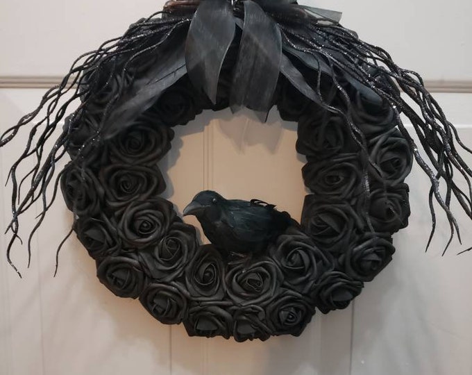 Raven Wreath. Gothic Black Rose Wreath. Raven Wall Decor. | Etsy