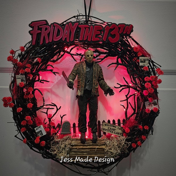 Horror Movie Wreath - Etsy