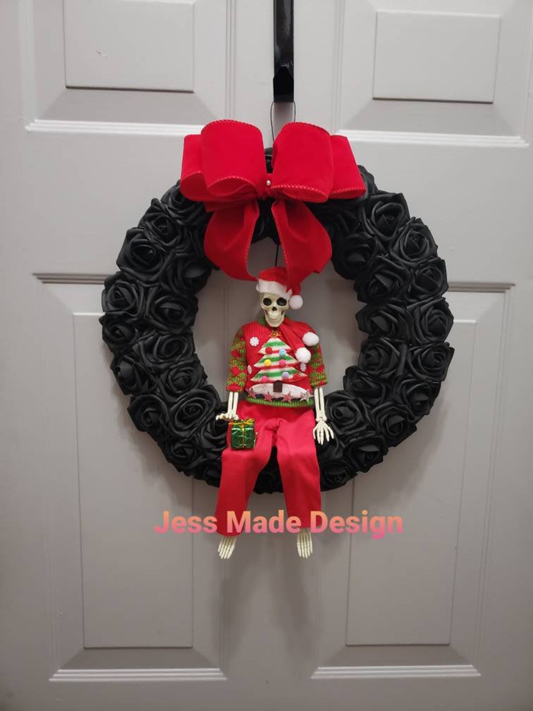 Skeleton Christmas Wreath. Skull Wall Decor. Creepmas Wreath. Spooky ...