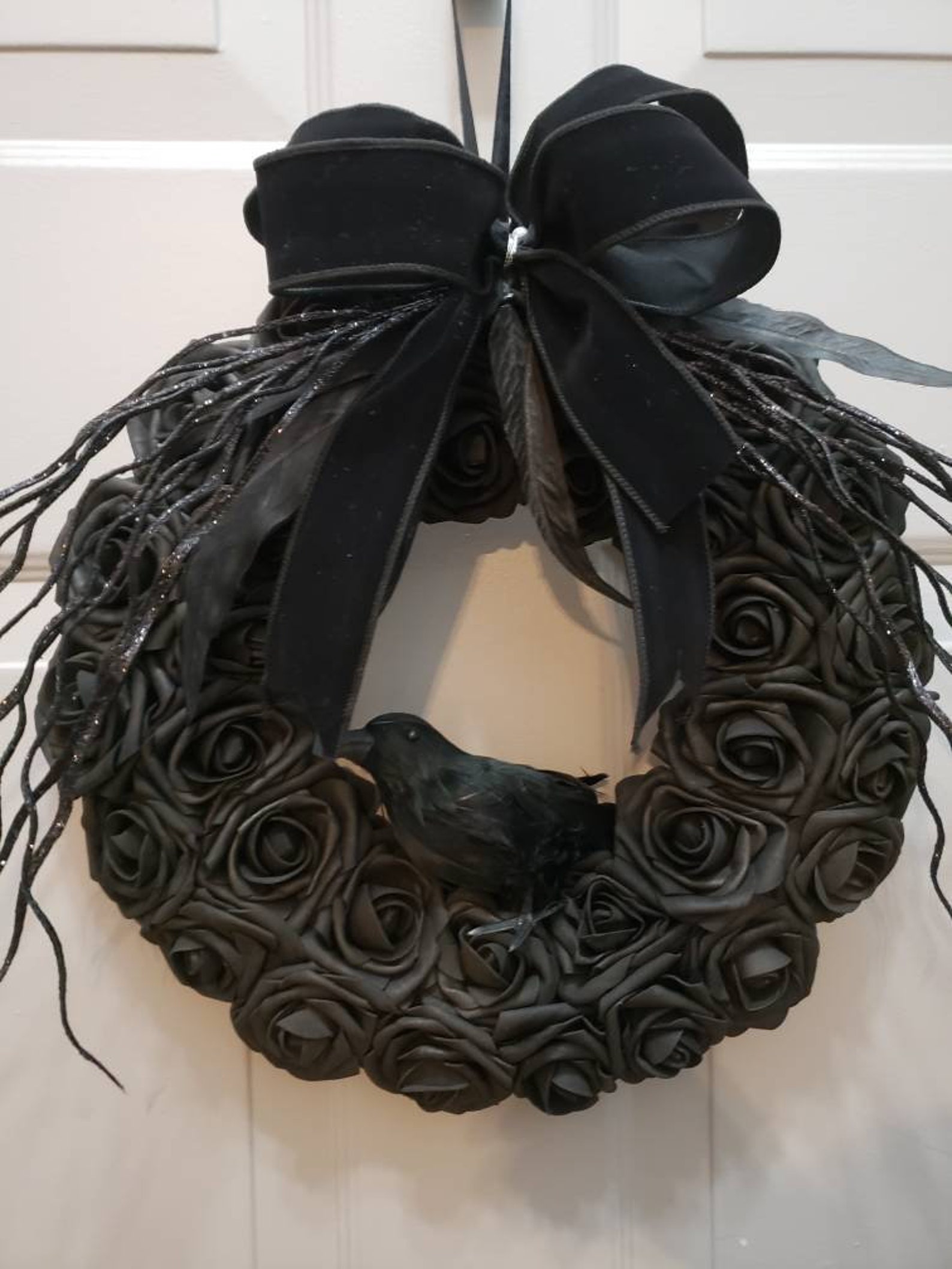Raven Wreath. Gothic Black Rose Wreath. Raven Wall Decor. - Etsy