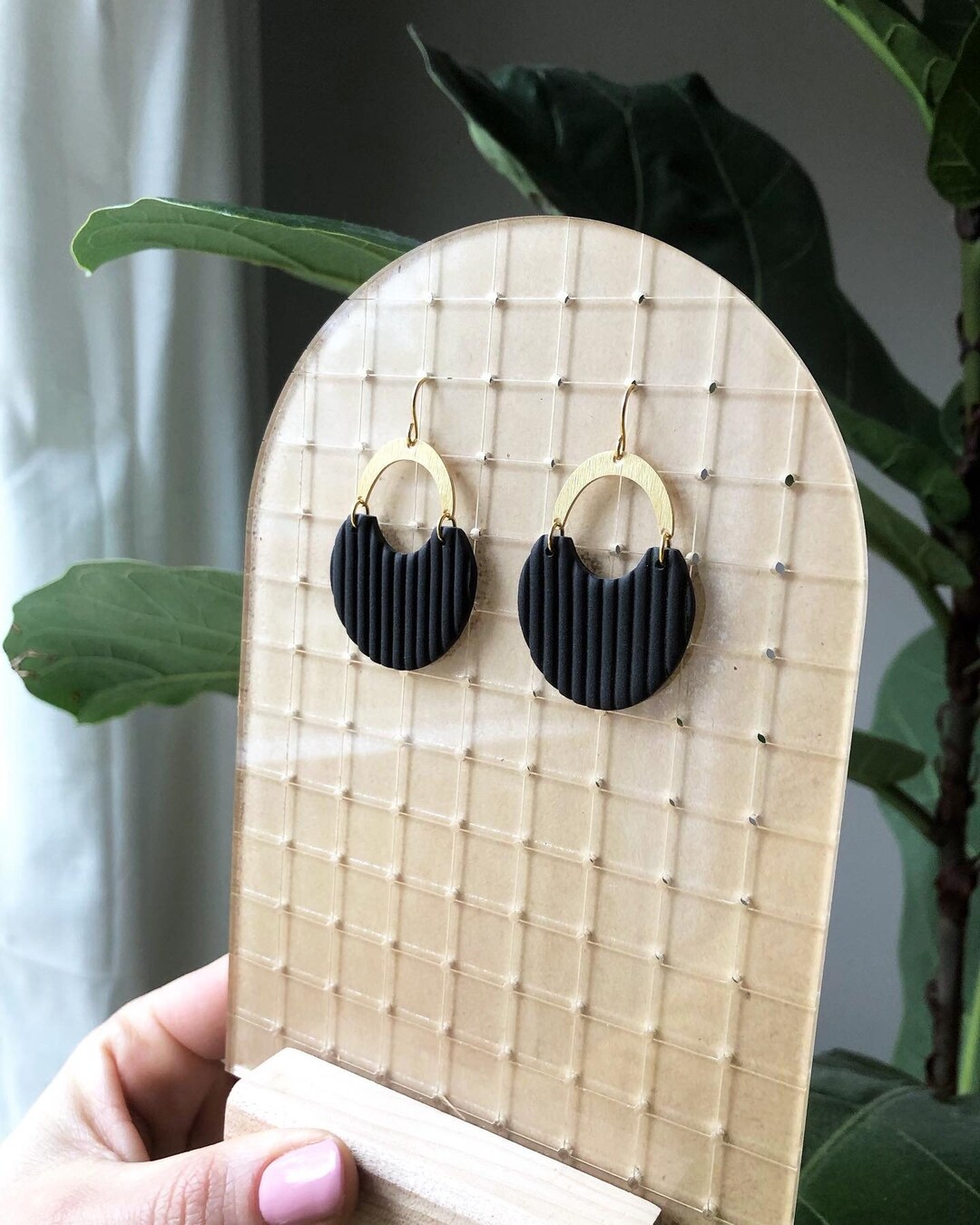 Audrey Dangle Noire - Etsy.de