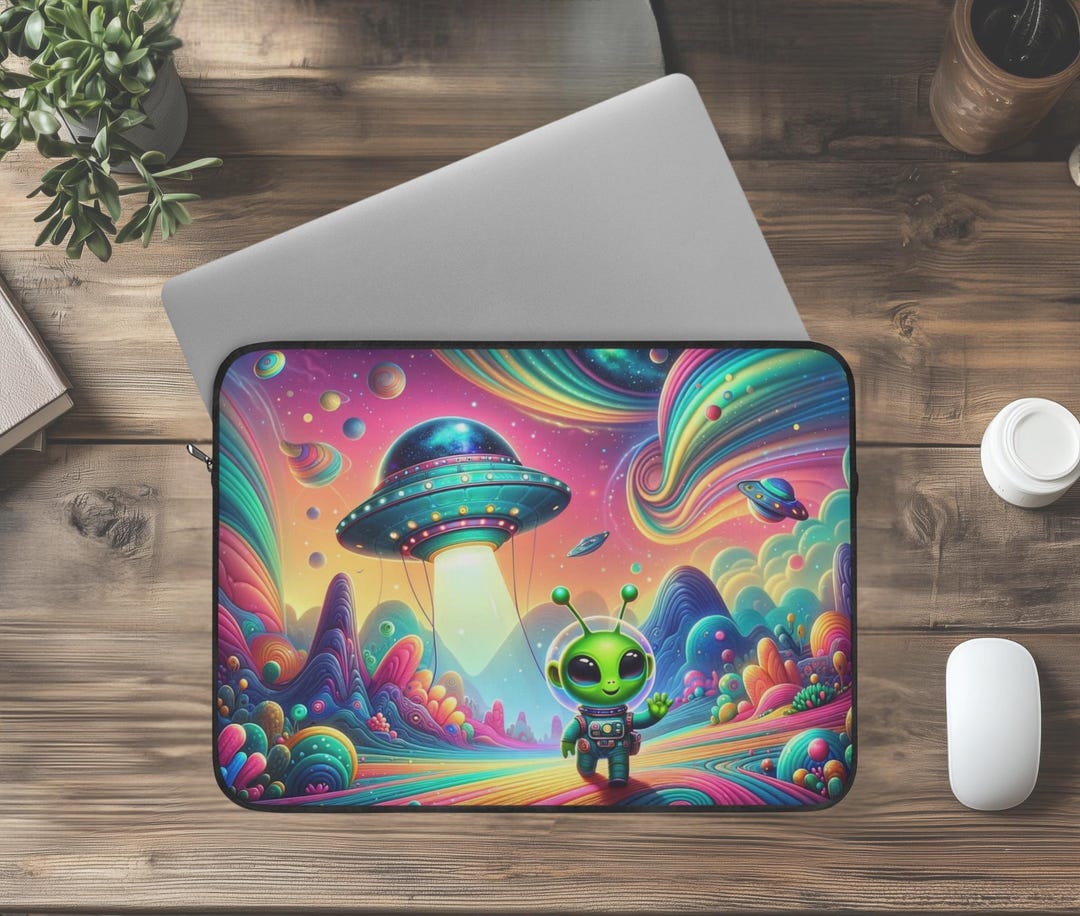 Cute Alien UFO Laptop Sleeve, Tablet Cover, Space Lover Gift, Alien ...
