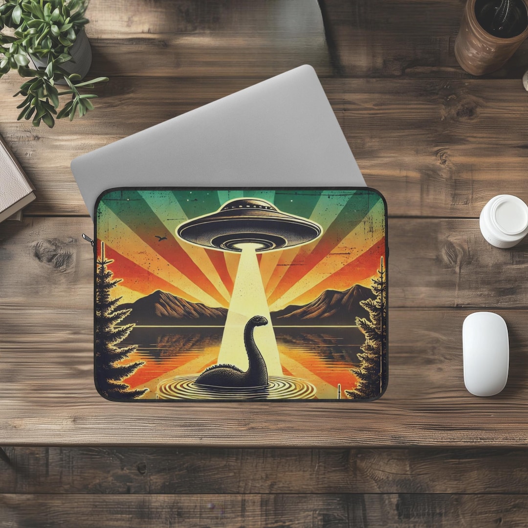 UFO Nessie Laptop Sleeve, Loch Ness Monster Tablet Case, Alien Theme ...