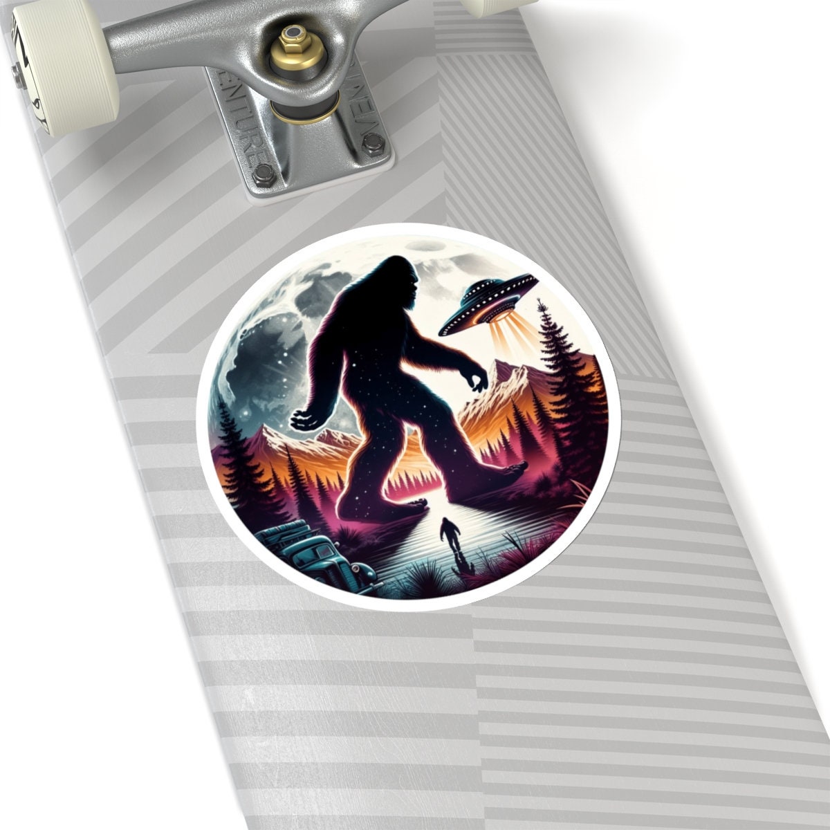 Bigfoot Alien Sticker, Bigfoot UFO Sticker, Sasquatch Alien Encounter ...
