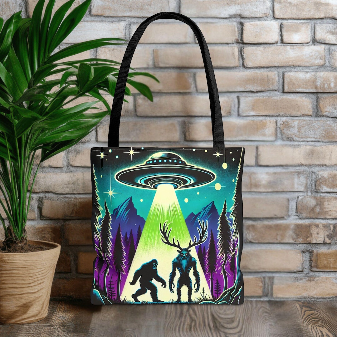 Bigfoot Wendigo UFO Tote Bag: Cryptidcore Alien Abduction Design - Etsy