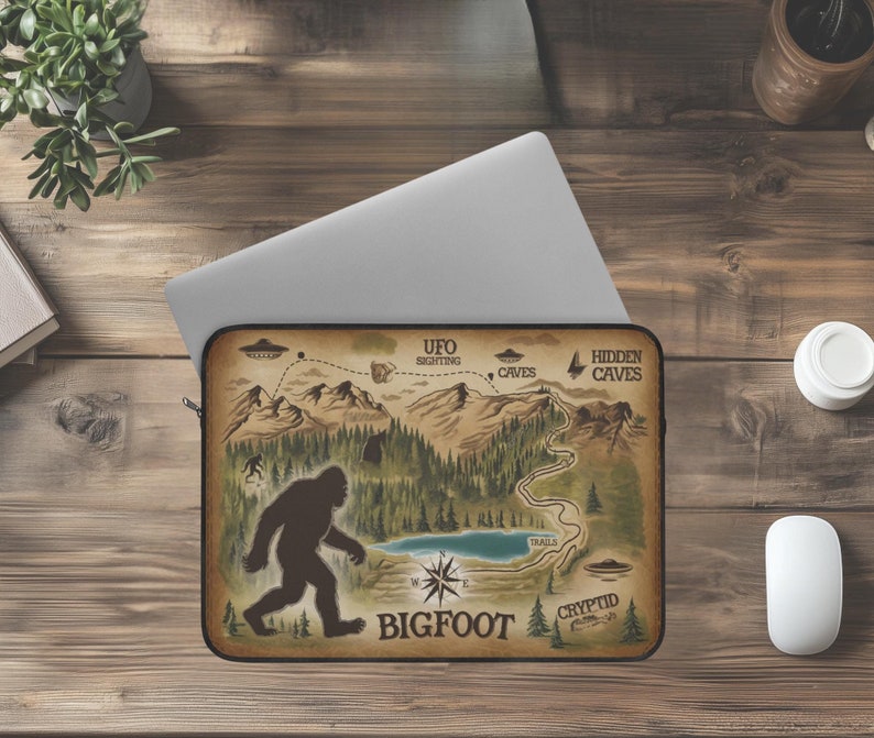 Bigfoot & UFO Sighting Map Laptop Sleeve, Cryptid and Alien Fun Trail ...