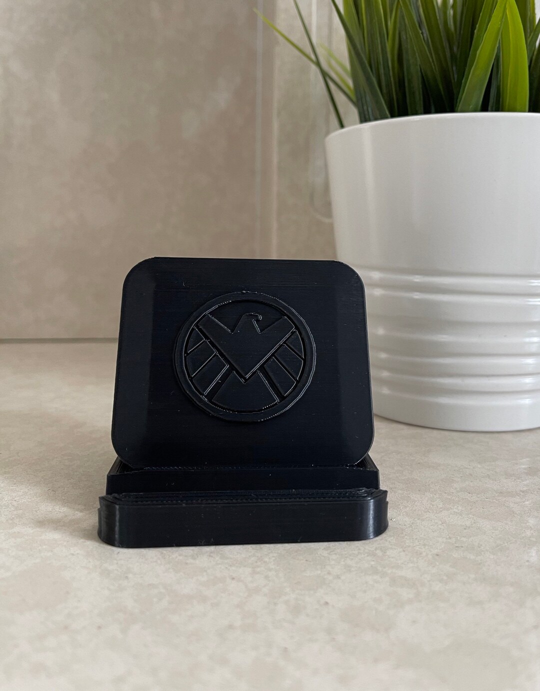 Marvel Phone Stand - 3D Printed - Etsy UK