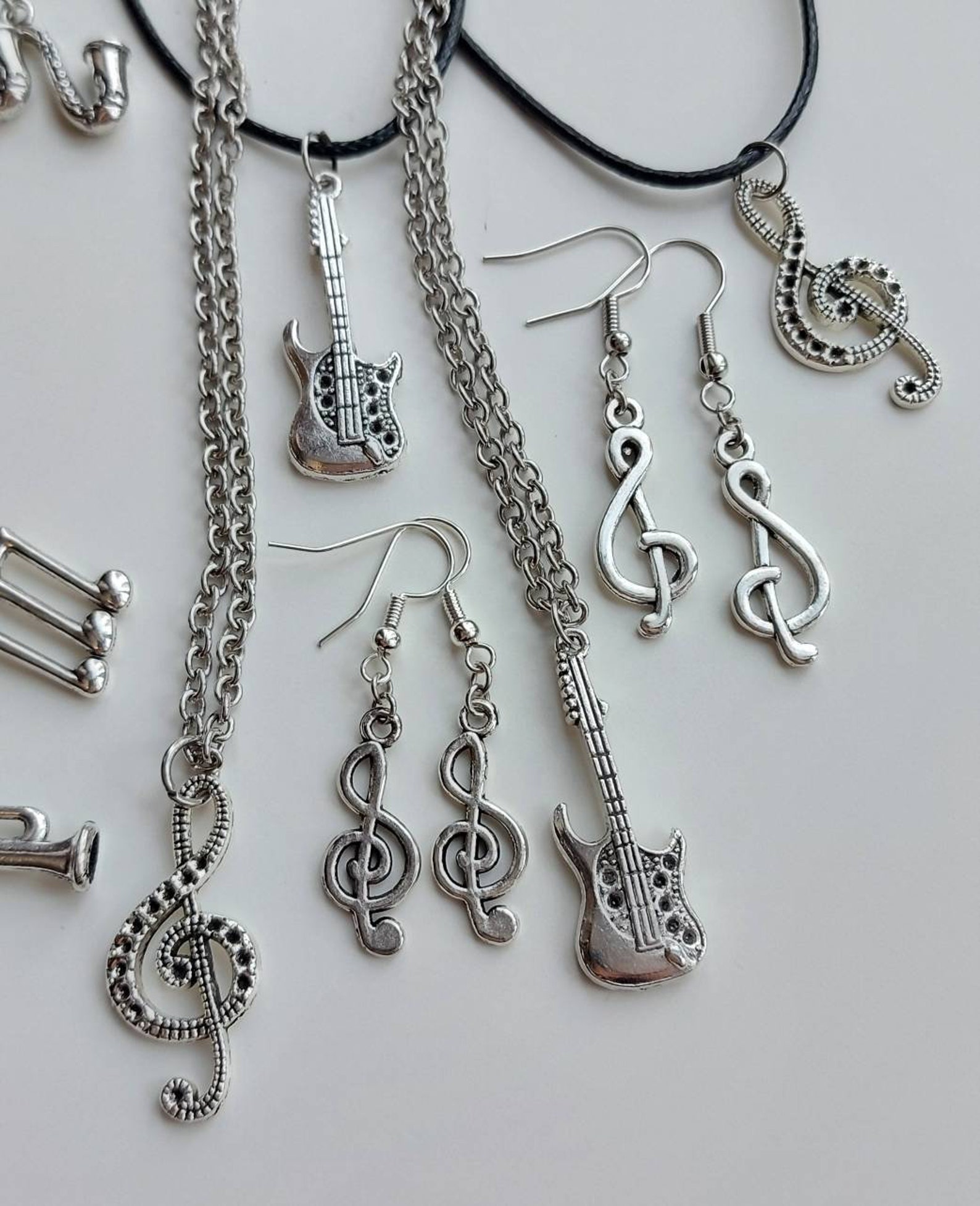 Guitar Cord Necklace, Treble Clef Music Note Necklace, Musical Necklace ...