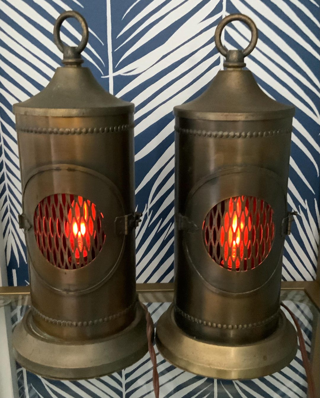 RARE * Vintage 50’s/60’s * Brass Lanterns * Red Flicker Flame Bulbs ...