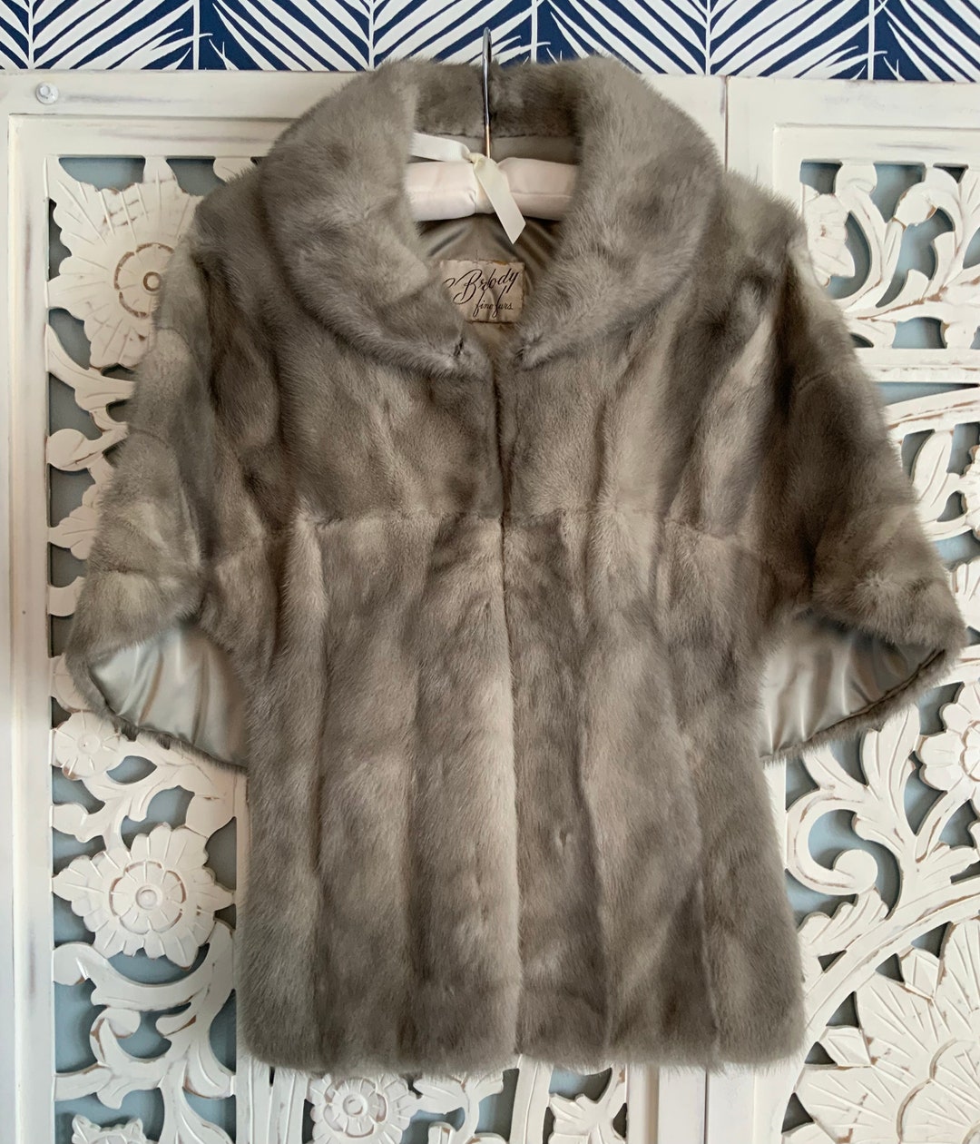 VINTAGE * S. Brody Fine Furs * Gray Mink Wrap/stole * LUXE * BEAUTIFUL Soft Condition * Free ...