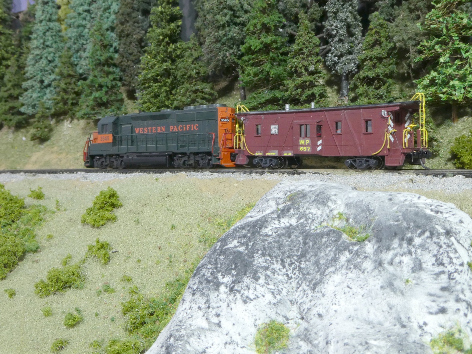 N Scale Western Pacific Bay Window Caboose - Etsy