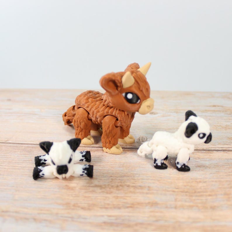 Tiny 3D Printed Highland Cow – Flexi Articulated Mini Cow Toy | Brown ...