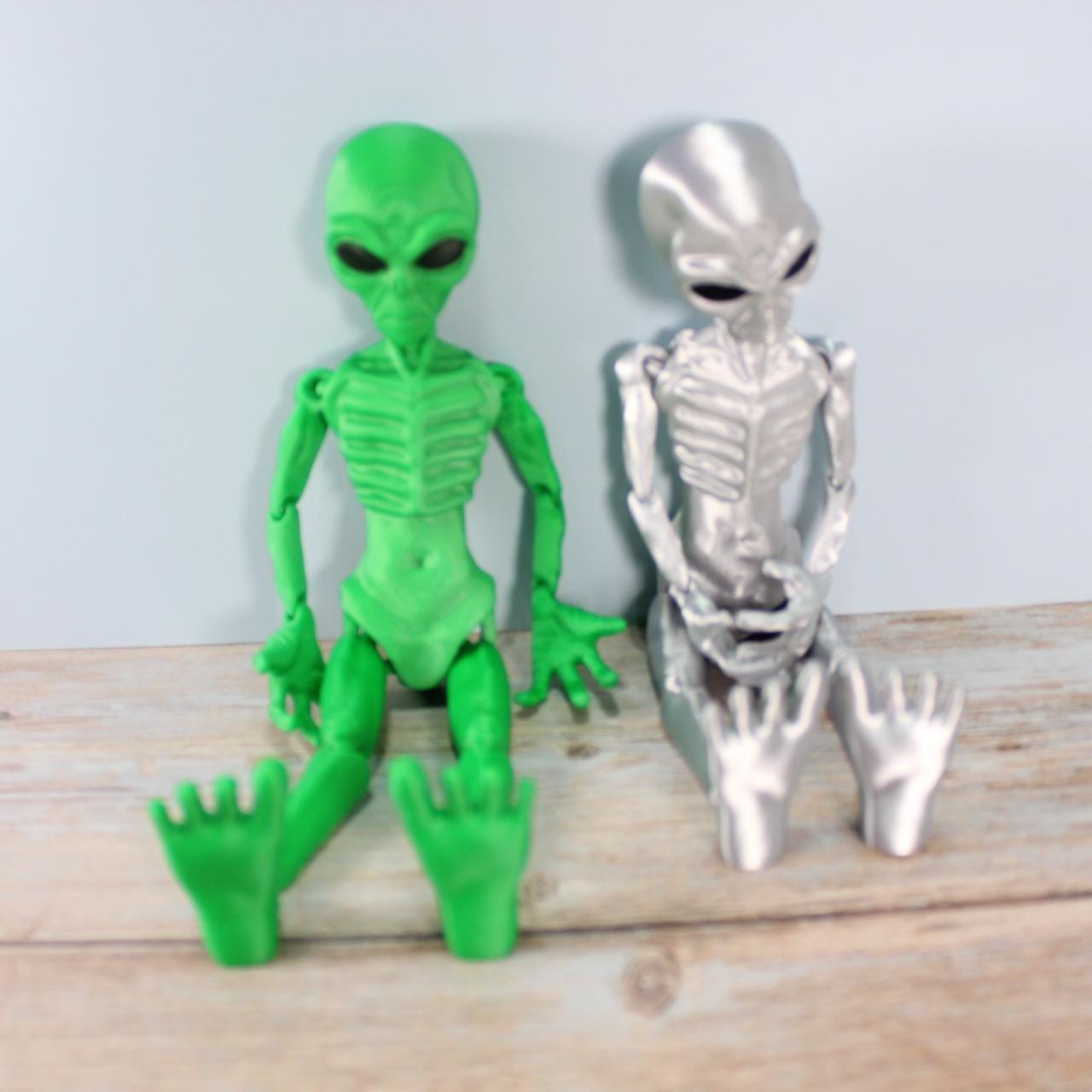 Flexi Alien - 3D Printed Articulated Posable Alien Figure Desk Toy Gift ...