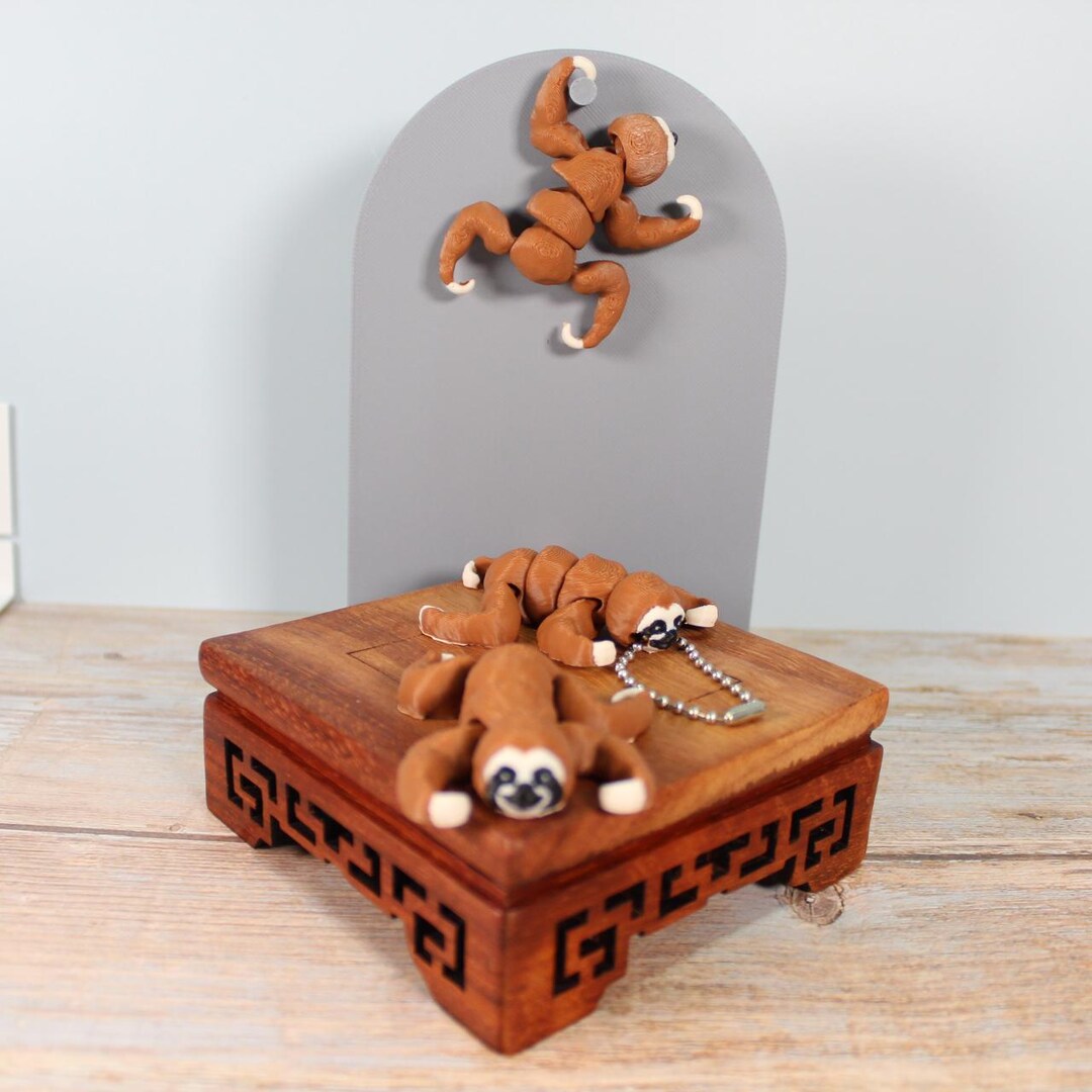 Mini Flexi Sloth Figurine – 3D Printed Articulated Desk Toy or Keychain ...