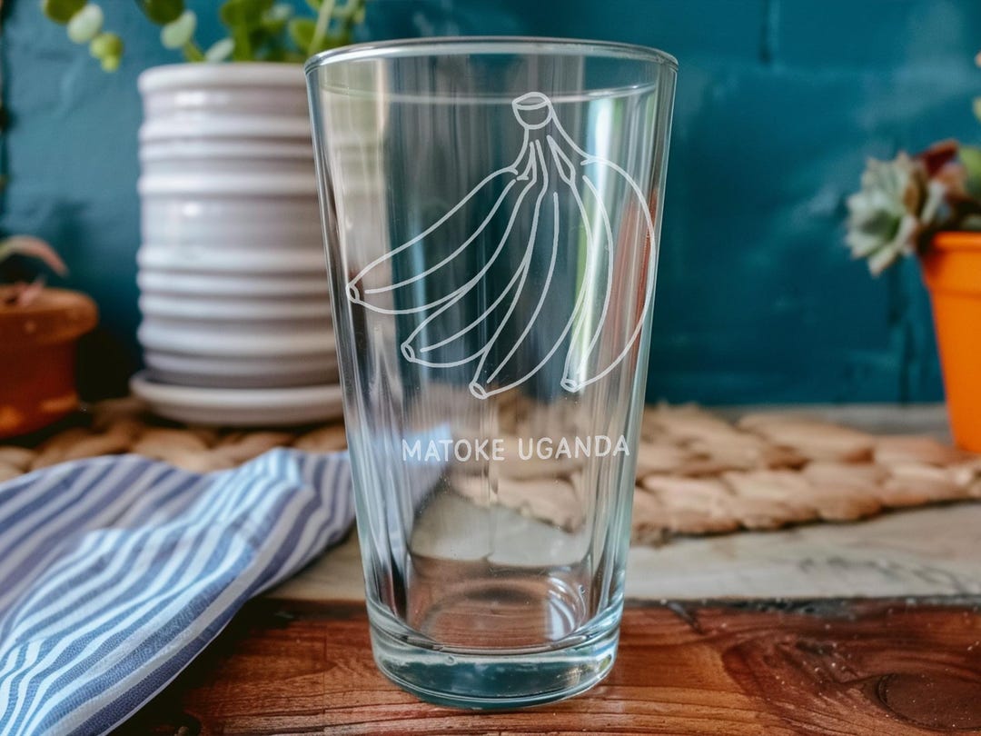 Matoke Uganda Pint Glass – Ugandan Bananas Design Drinking Glass – East ...