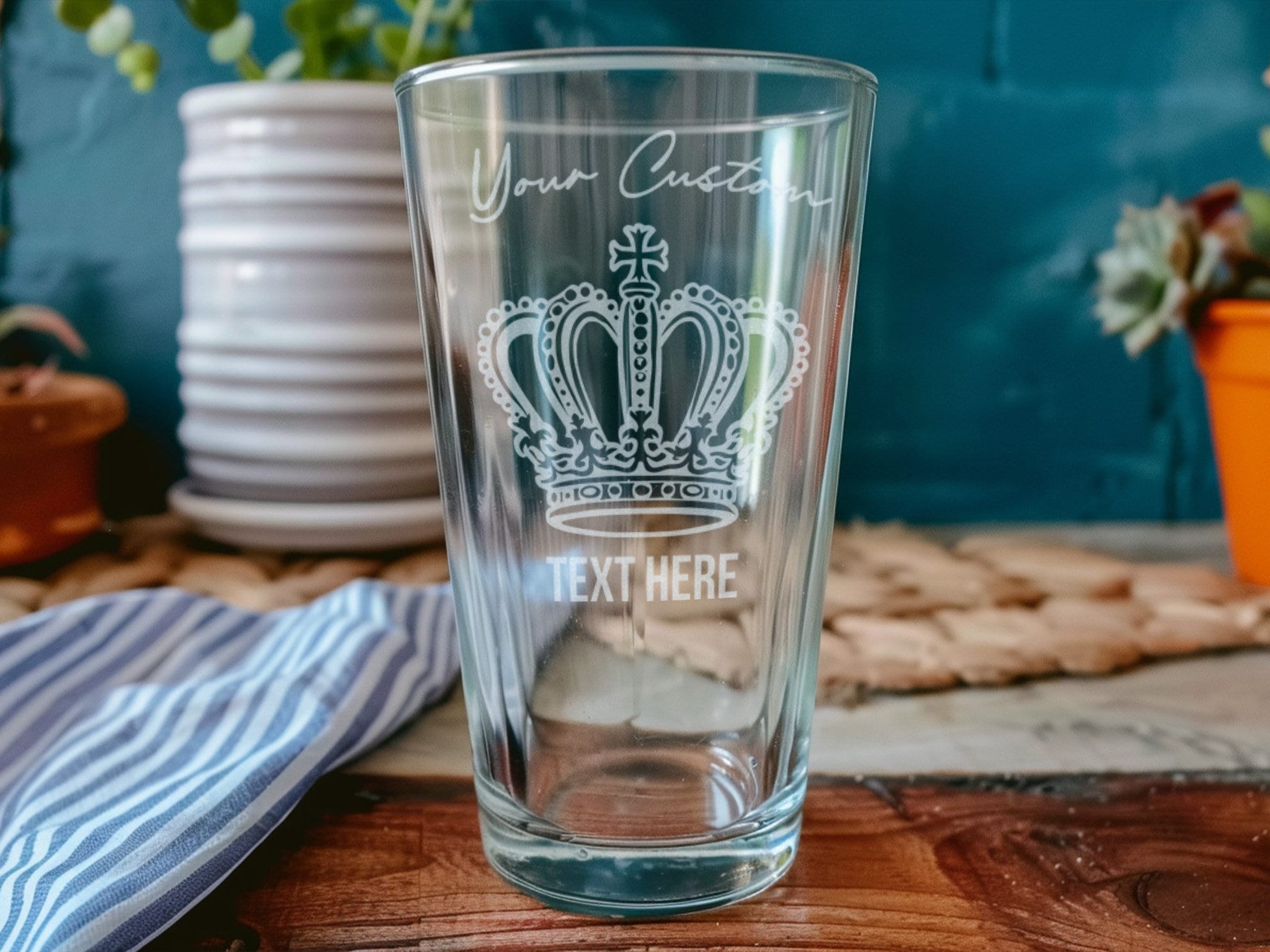 Pint Beer Glass, Crown Design, Bar Essentials, Drinking Glassware, Pub ...
