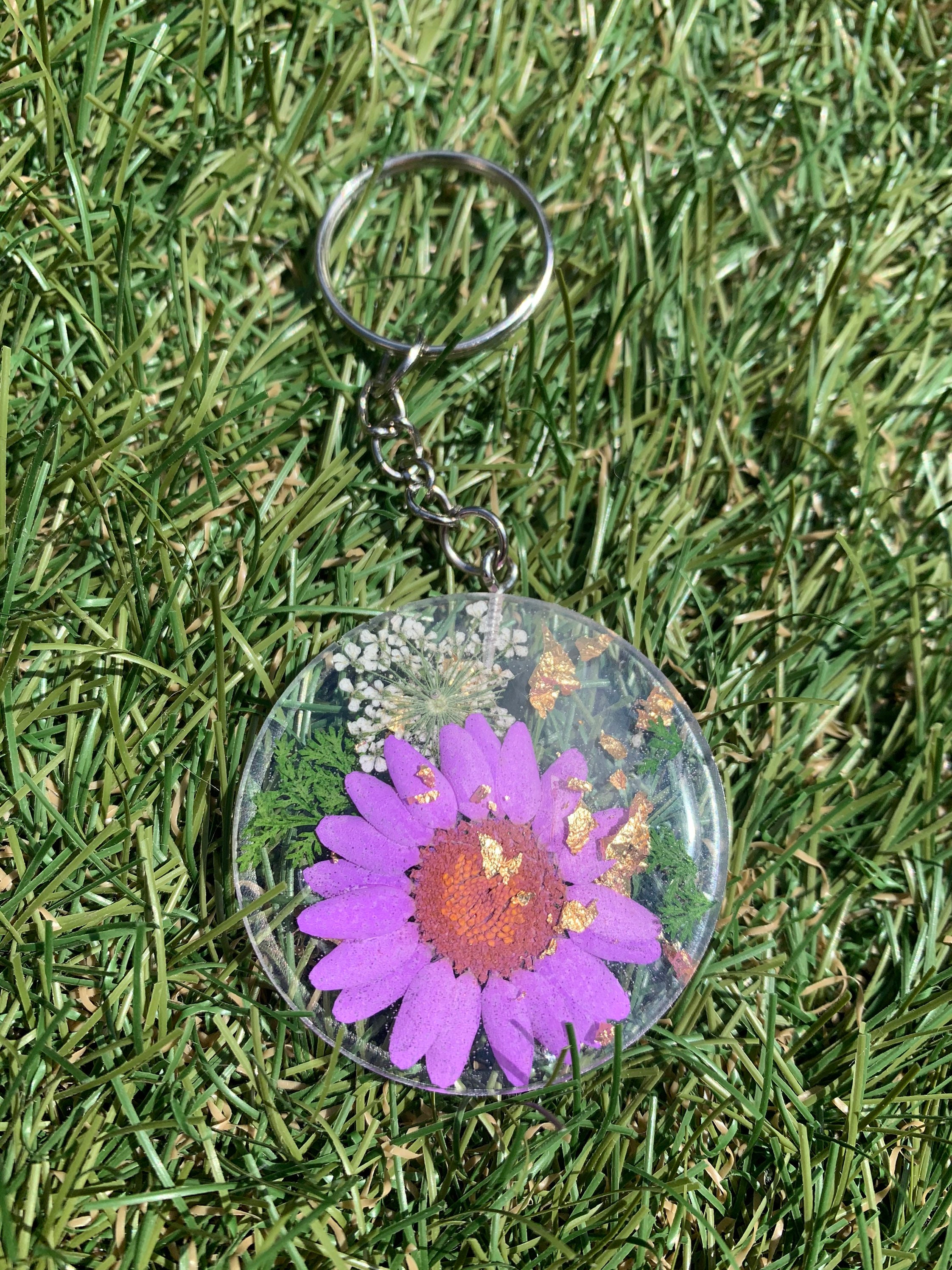 Pressed Flower Key Ring / Personalised / Circle / Dried | Etsy
