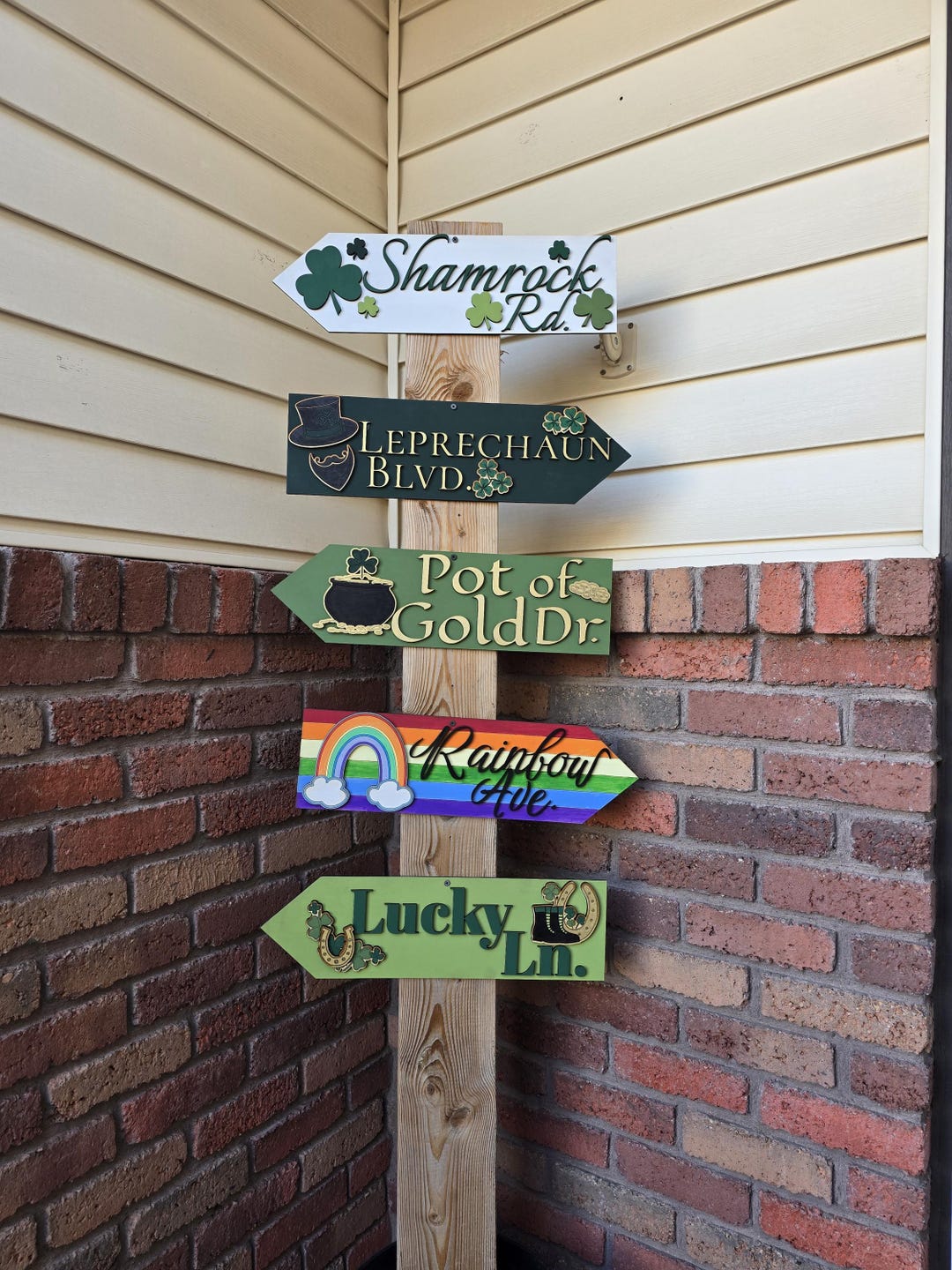 St. Patrick's Day Directional Signs | Direction Signpost | Street Signs ...