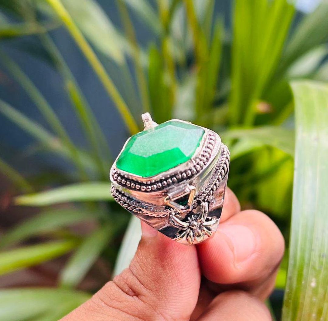 Beautiful Poison Ring With Spider Design Made by Silver Plated and ...