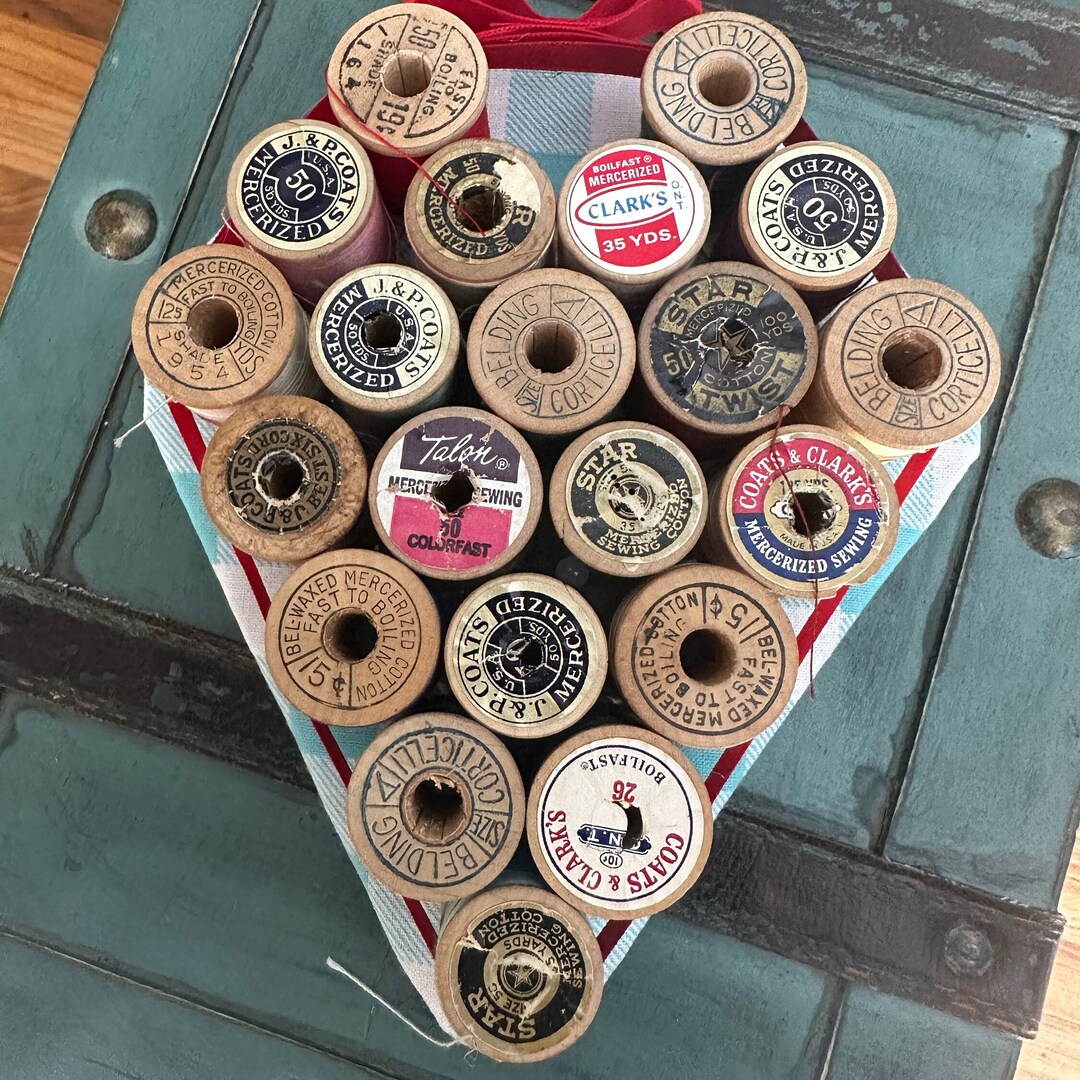 Vintage Thread Spool Hearty Wreath, Vintage Valentine, Vintage Sewing ...