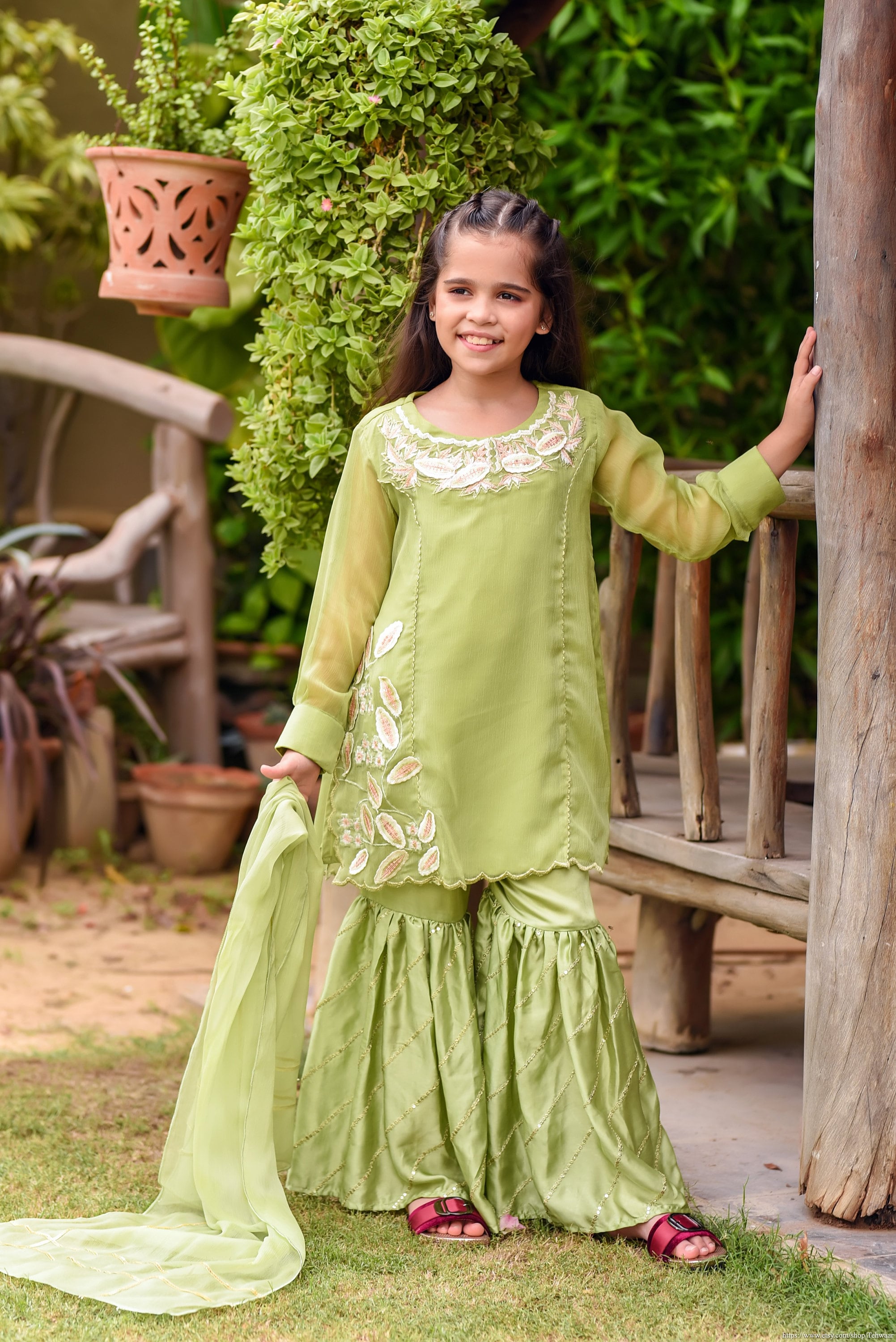 Pakistani Embroidered Woman Shalwar Kameez - Etsy