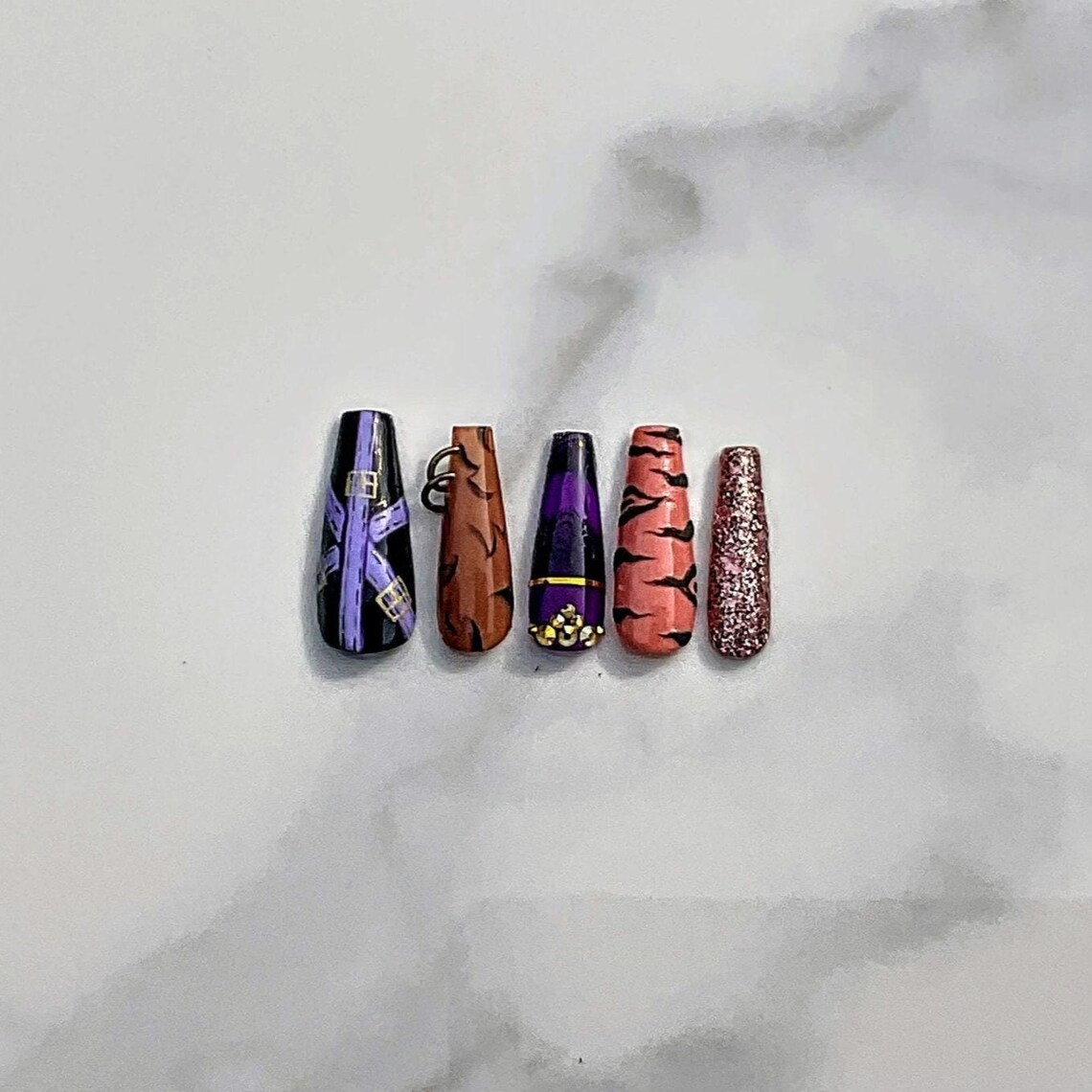 Clawdeen Inspired Press on Nails - Etsy